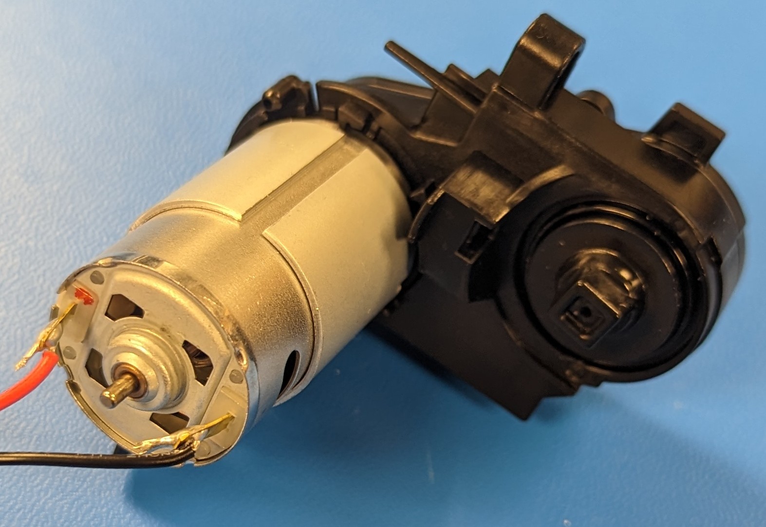 Shark AI Ultra Robot 2-in-1 Vacuum and Mop Teardown | Simplexity